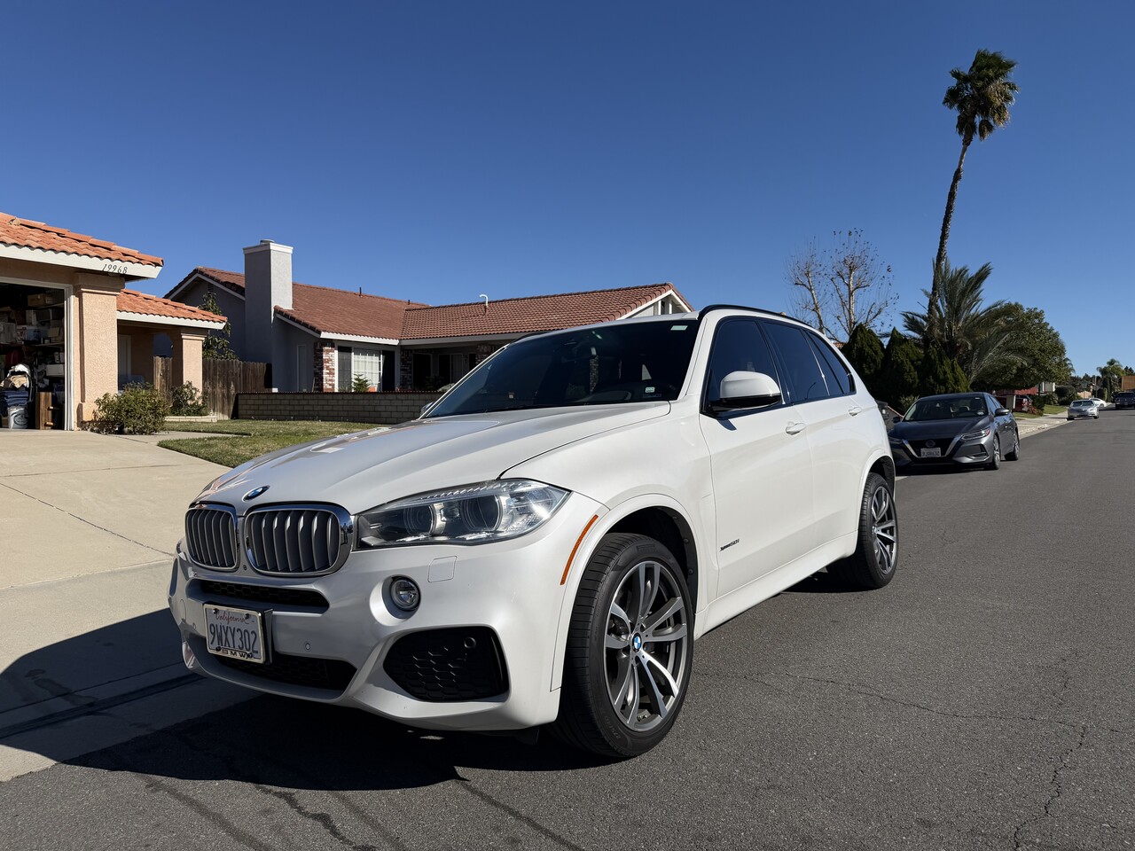 BMW X5 2014년형 SUV (X Drive 5,0i) M series 중고차량 매매 2014 BMW X5 M50i White