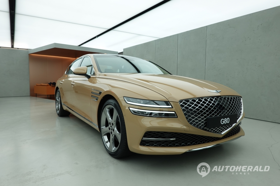 G90이 부럽지 않은 제네세스 3세대 G80 출시