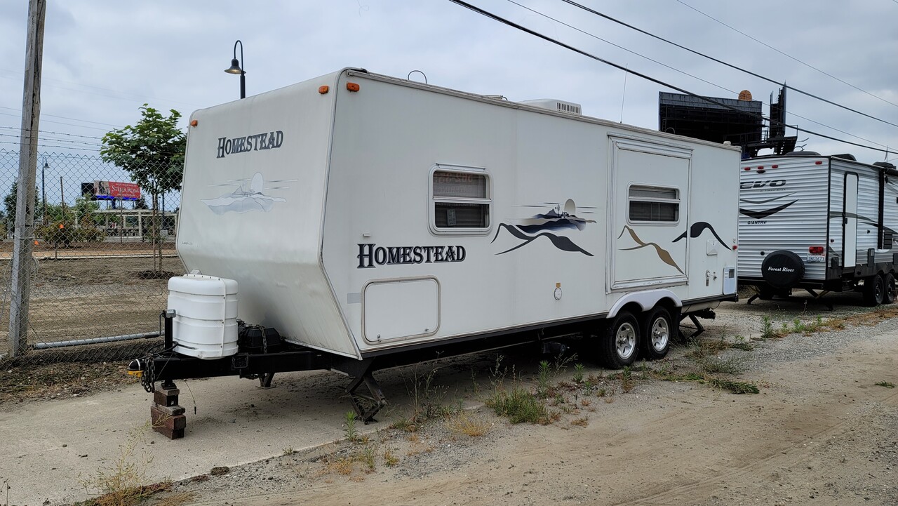 2004 STARCRAFT HOMESTEAD 24FT TRAVEL TRAILER