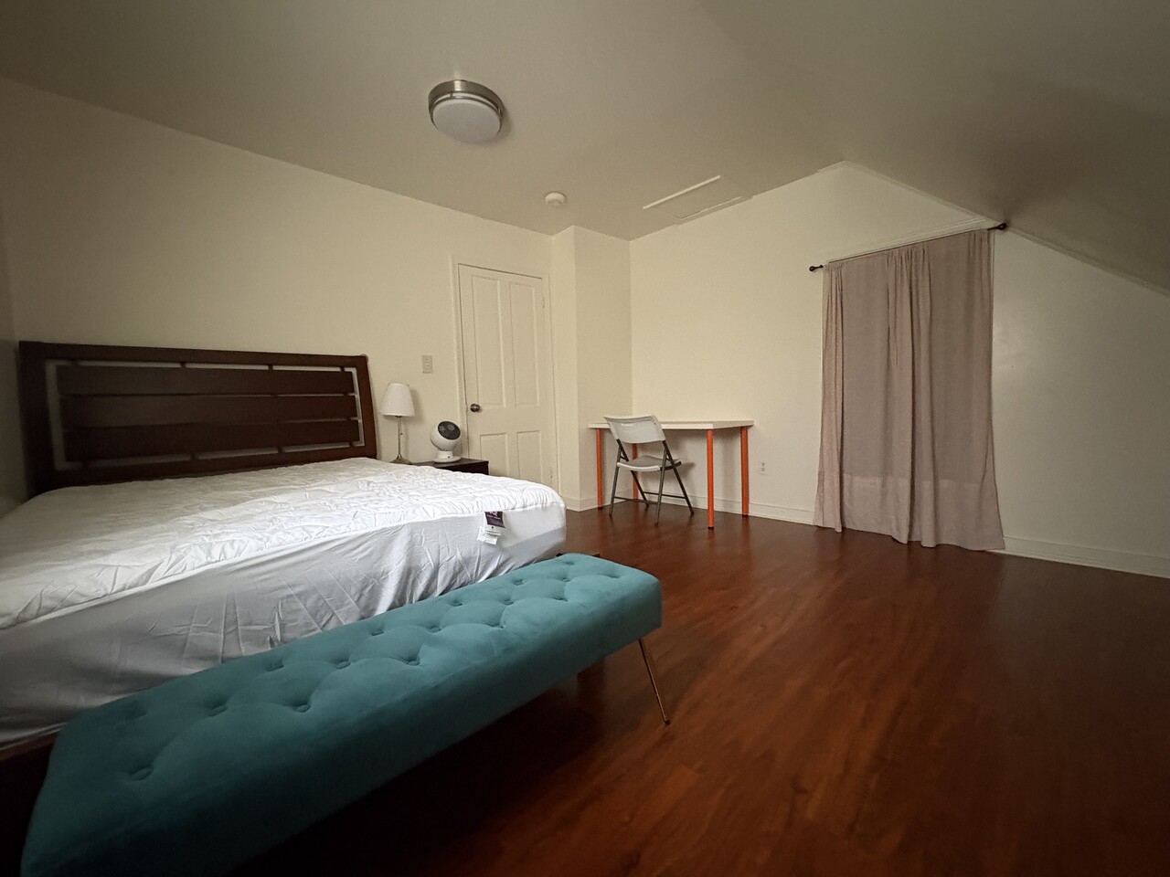 하우스 2층 방 입니다. 여성분